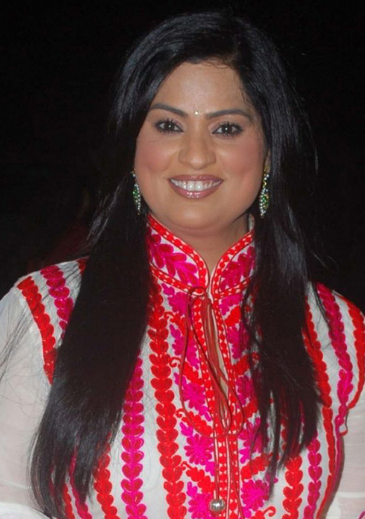 Richa Sharma Interview, Videos - Bollywood Hungama