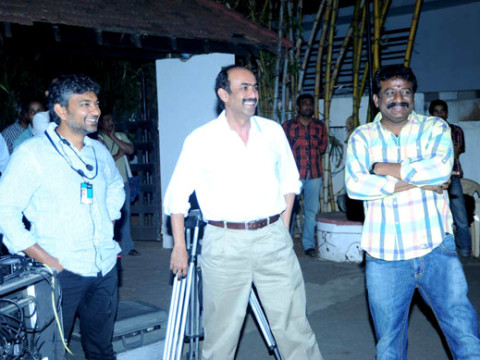 Makkhi Movie Review: Makkhi is the story of Jani and Bindu who are in ...