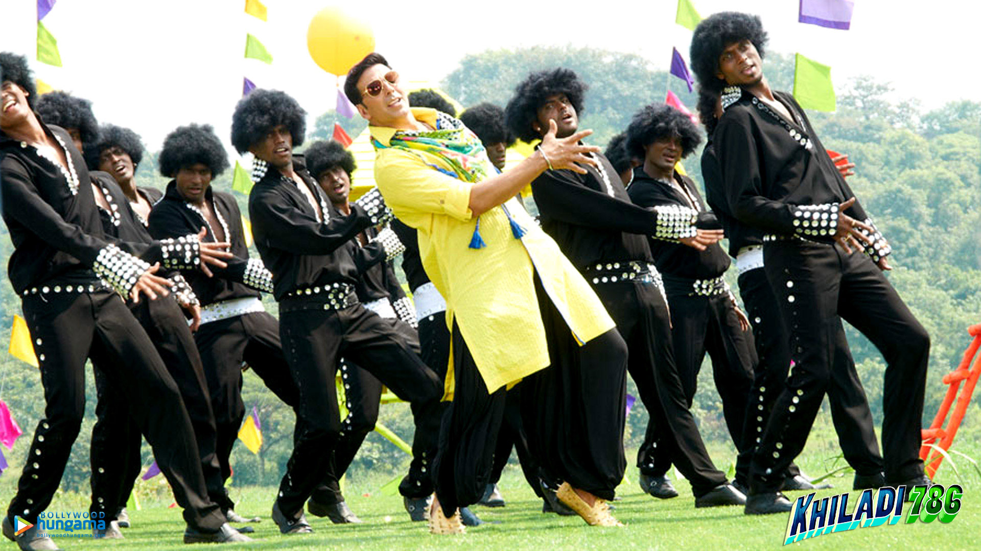 Khiladi 786 2012 Wallpapers | Khiladi 786 2012 HD Images | Photos ...