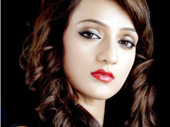 Arshi Photos, Images, HD Wallpapers, Arshi HD Images, Photos - Bollywood Hungama