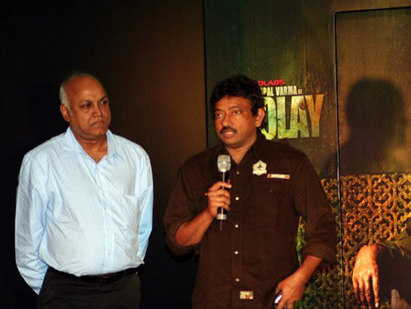 Big B Unveils The Look Of Gabbar | Photo Of Manmohan Shetty,Ram Gopal ...