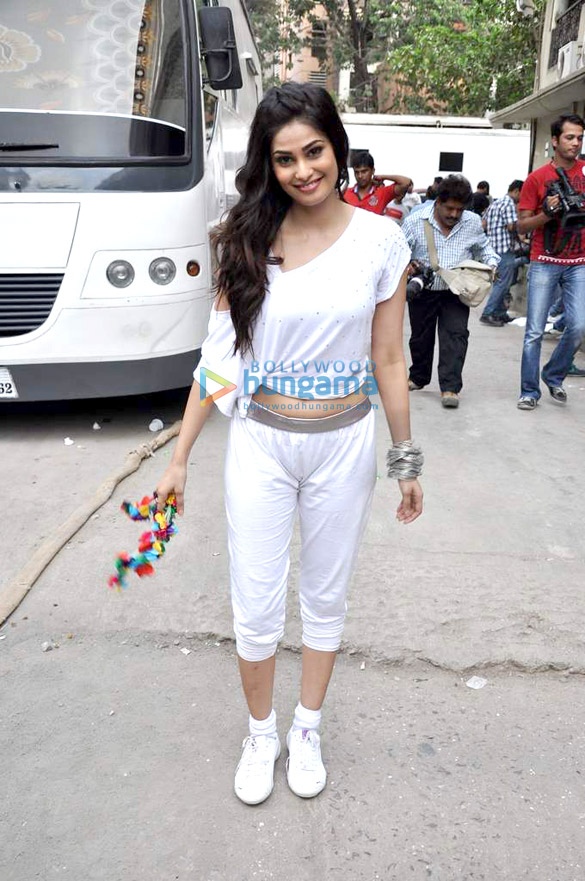 shortcut-romeo-50 | Shortcut Romeo 2013 On The Set - Bollywood Hungama