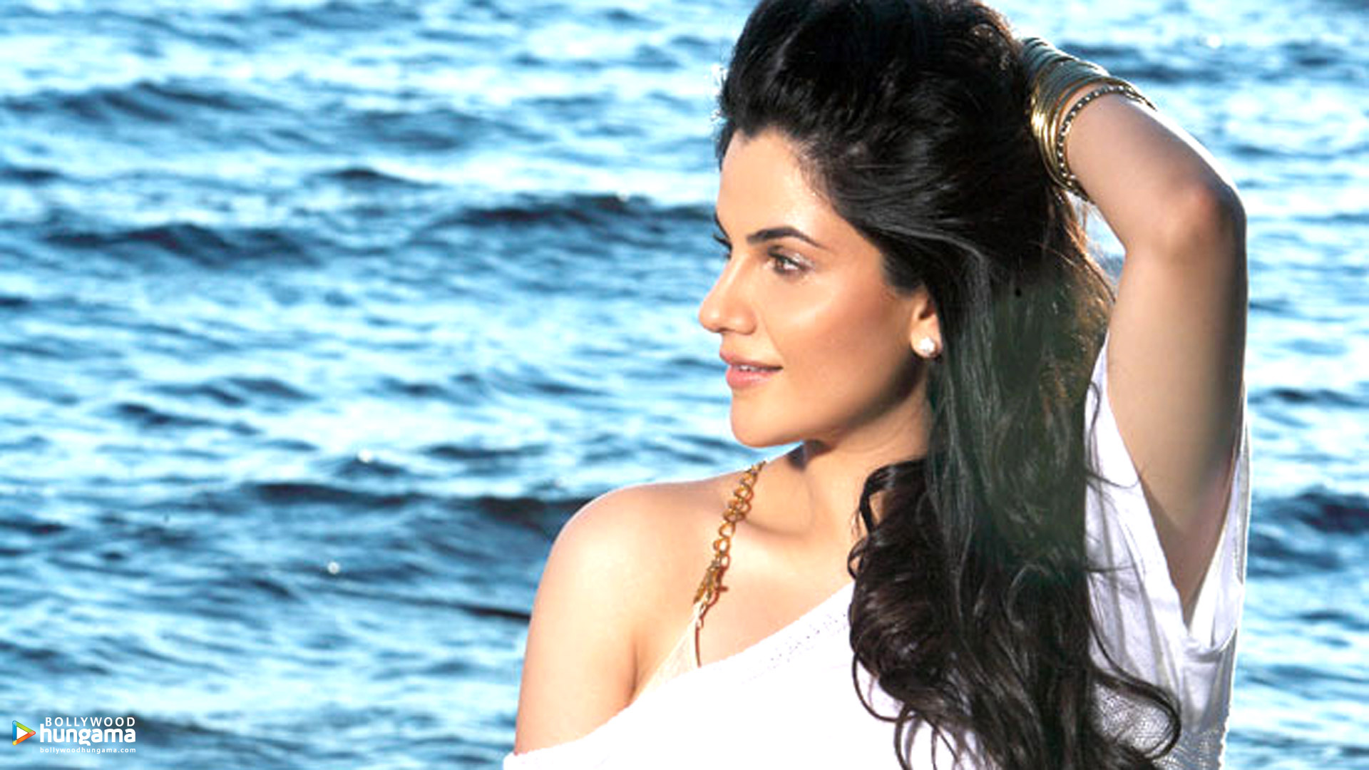 Kashish Singh Wallpapers | kashish-singh-7 - Bollywood Hungama