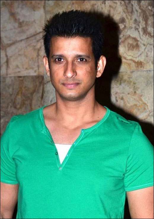 Sharman Joshi Photos, Images, HD Wallpapers, Sharman Joshi HD Images ...