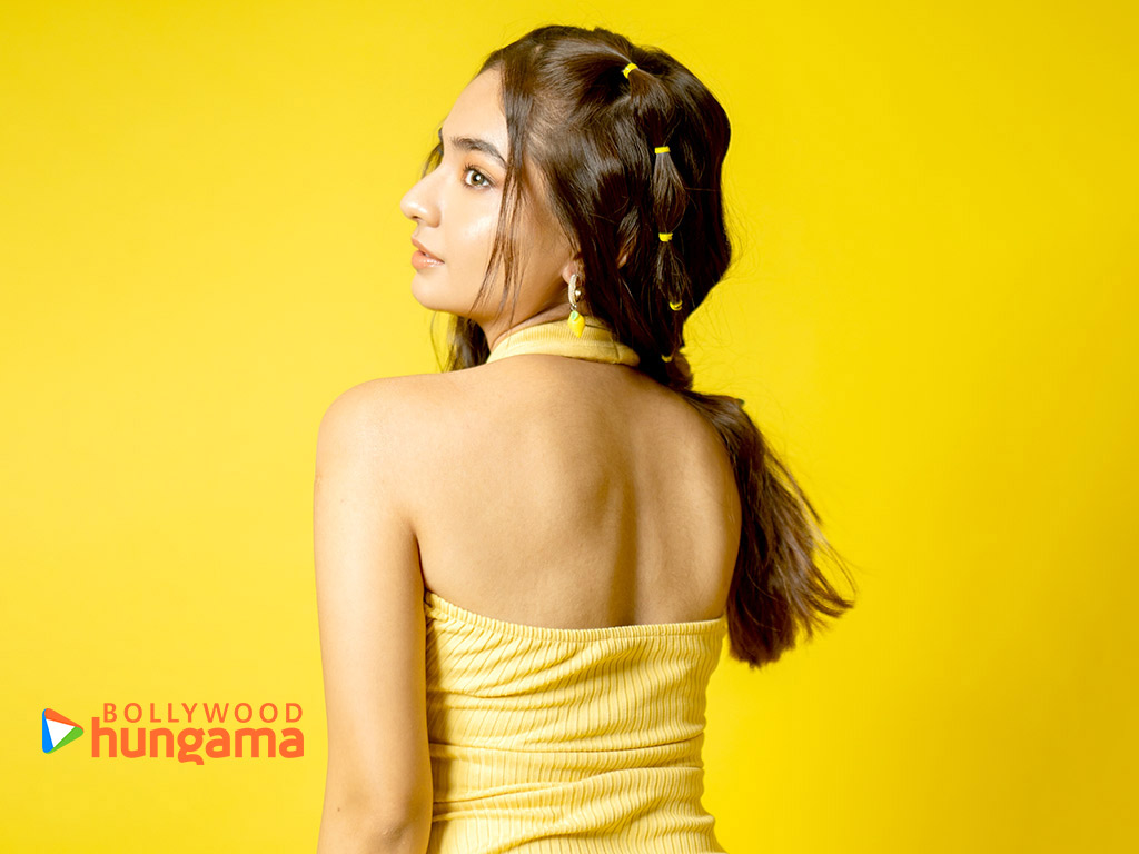 Anushka Sen Wallpapers | anushka-sen-26-4 - Bollywood Hungama