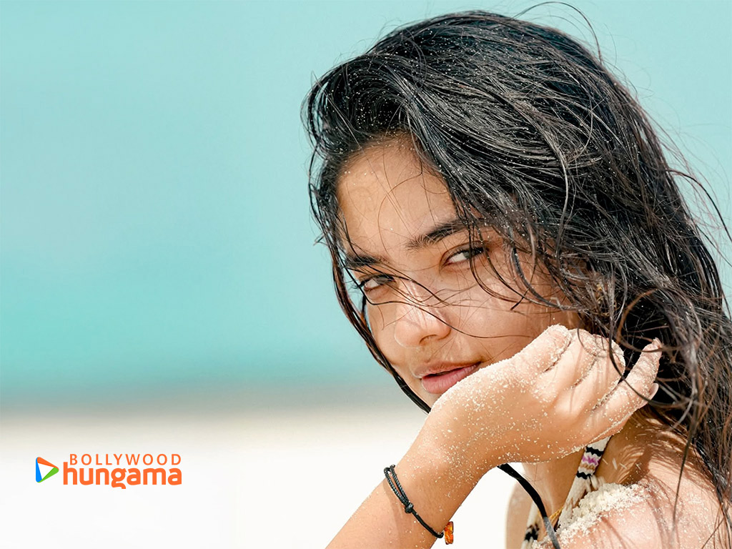 Anushka Sen Wallpapers | anushka-sen-5-12 - Bollywood Hungama