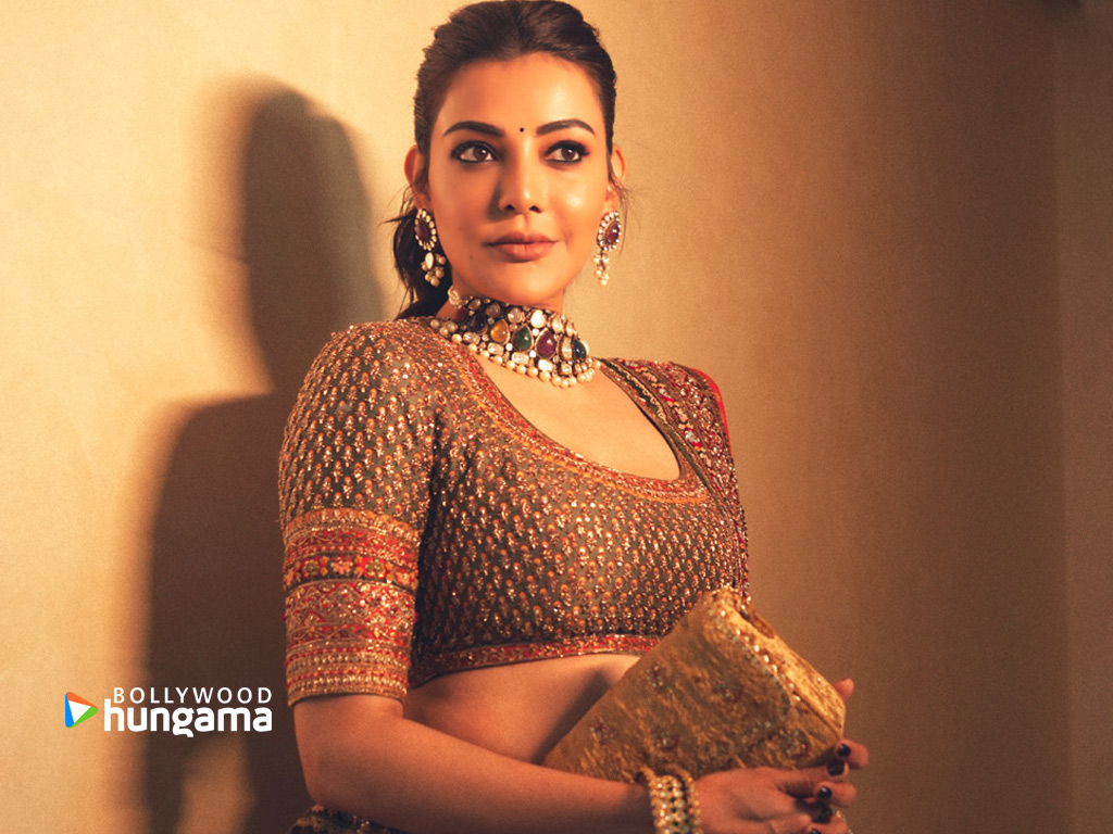 Wallpapers | - Bollywood Hungama