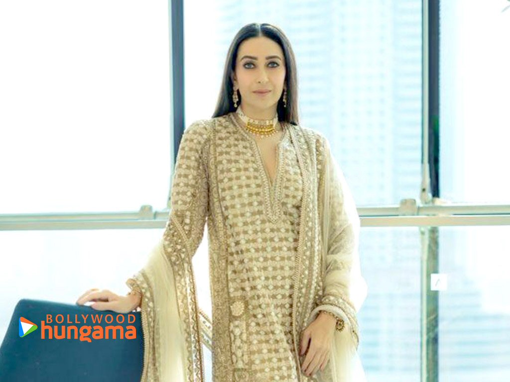 Karisma Kapoor Wallpapers | karisma-kapoor-4-12 - Bollywood Hungama