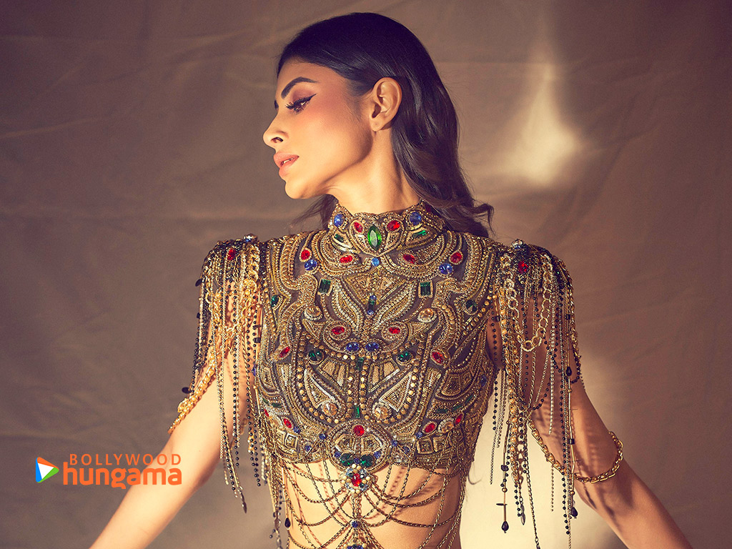 Mouni Roy Wallpapers | mouni-roy-7-24 - Bollywood Hungama