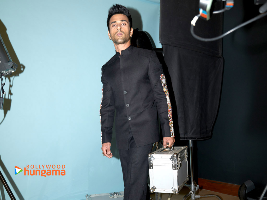 Pulkit Samrat Wallpapers | HD Image Download of Pulkit Samrat | Photo ...