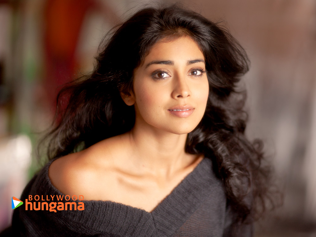 Shriya Saran Wallpapers | shriya-saran-02 - Bollywood Hungama