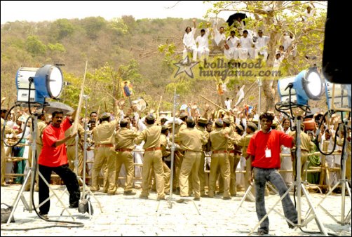 Behind the scenes of Billu - Bollywood Hungama Behind the scenes of Billu - Bollywood Hungama