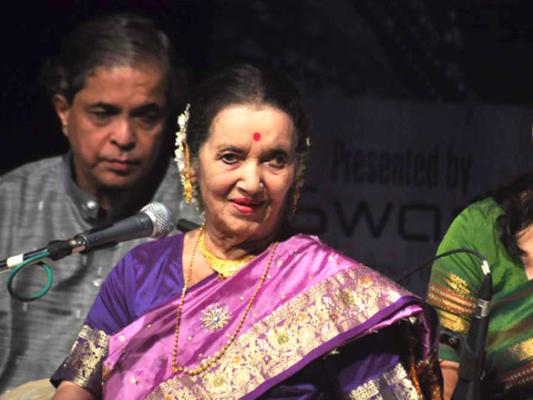 Veteran singer Sushila Rani honoured | Photo Of Sushila Rani From The ...