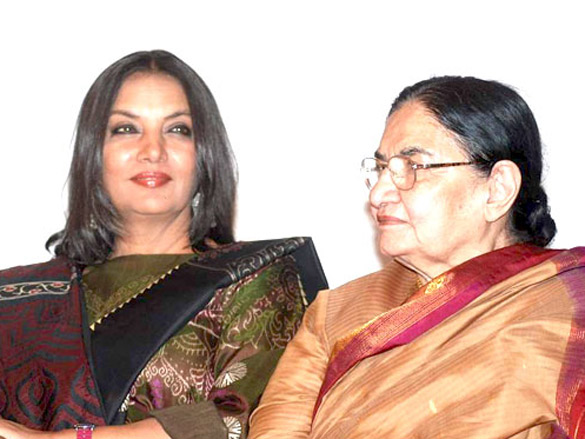 Shabana Azmi and Gulzaar at Javed Siddiqui’s ‘Roshandan’ book launch ...