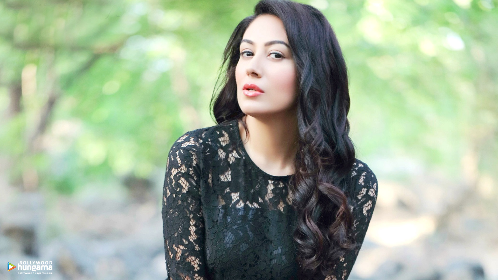 Anjali Pandey Photos, Images, HD Wallpapers, Anjali Pandey HD Images, Photos - Bollywood Hungama