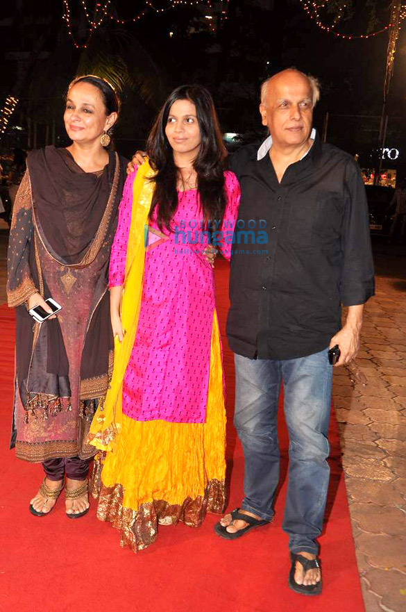 Udita Goswami weds Mohit Suri | Soni Razdan, Shaheen Bhatt, Mahesh ...