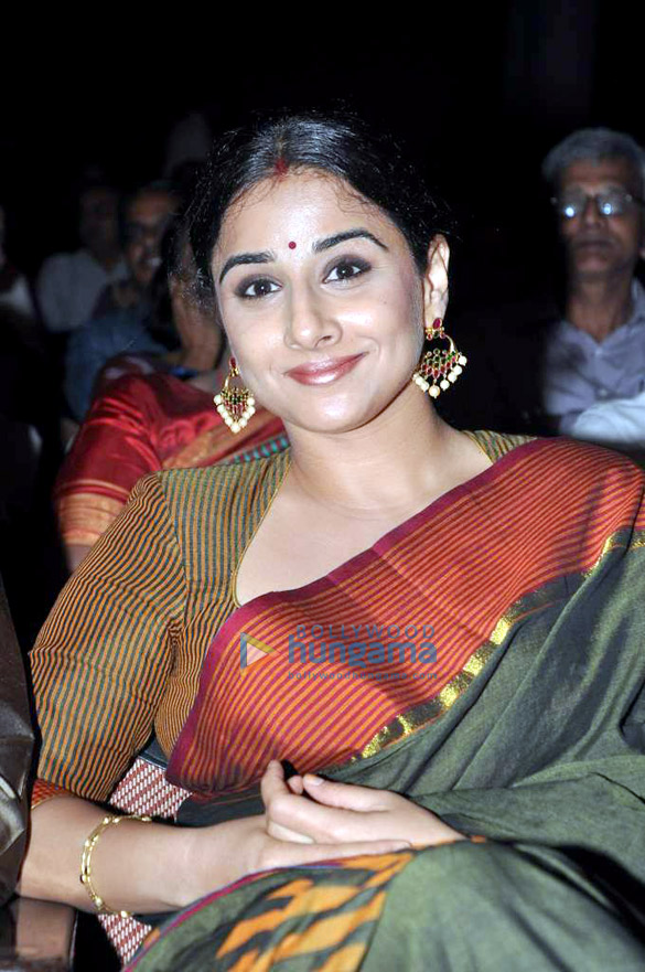 Vidya Balan with family at classical concert | Vidya Balan Images ...