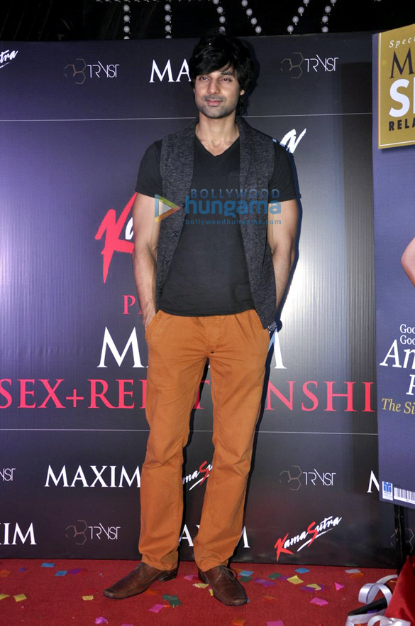 Ameesha Patel unveils latest issue of Maxim | Hanif Hilal Images ...