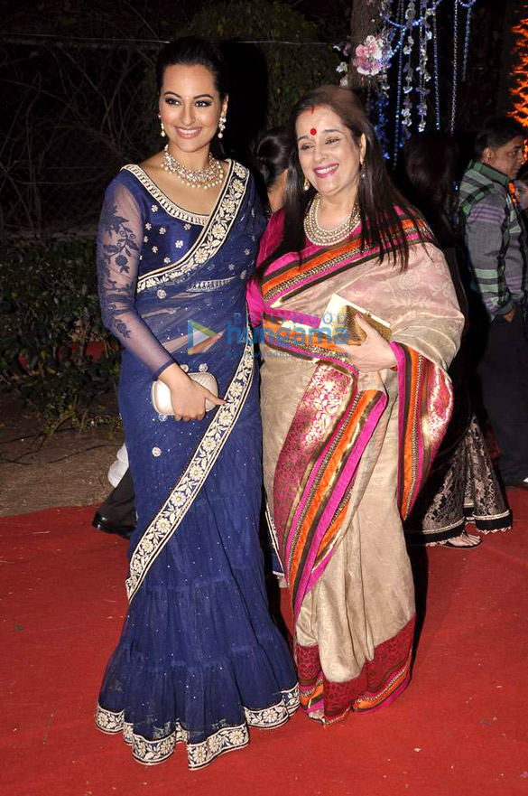 Ahana Deol’s wedding reception | Sonakshi Sinha, Poonam Sinha Images ...
