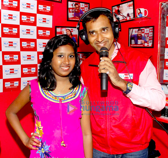 Celebs snapped attending the darshan at Lalbaug Cha Raja | Sanchiti ...