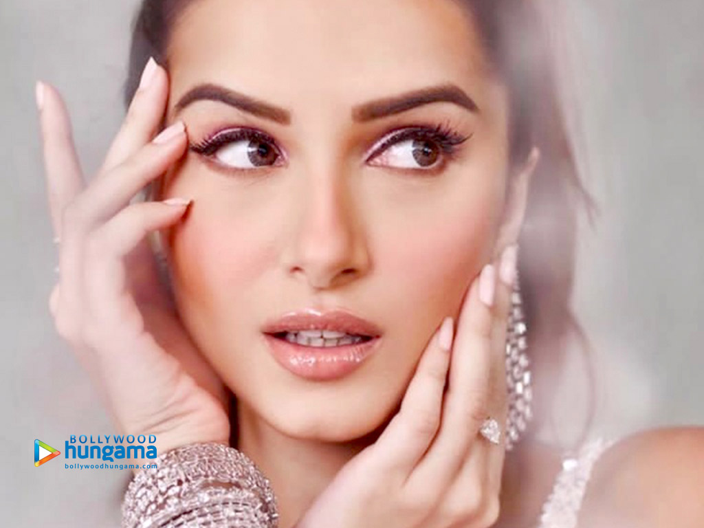 Tara Sutaria Wallpapers | tara-sutaria-1-65 - Bollywood Hungama