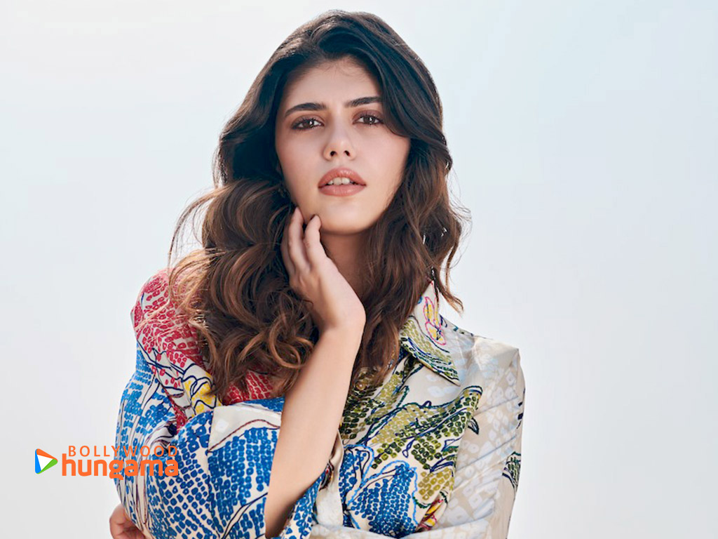 Wallpapers | - Bollywood Hungama