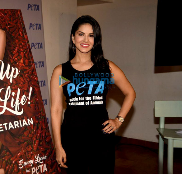 Sunny Leone grace PETA newest ‘Spice Up Your Life! Go Vegetarian ...