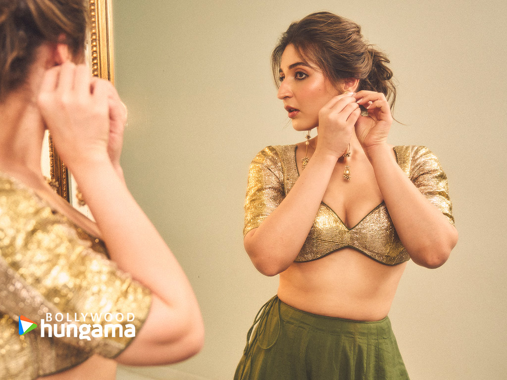 Dhvani Bhanushali Wallpapers | dhvani-bhanushali-5-7 - Bollywood Hungama