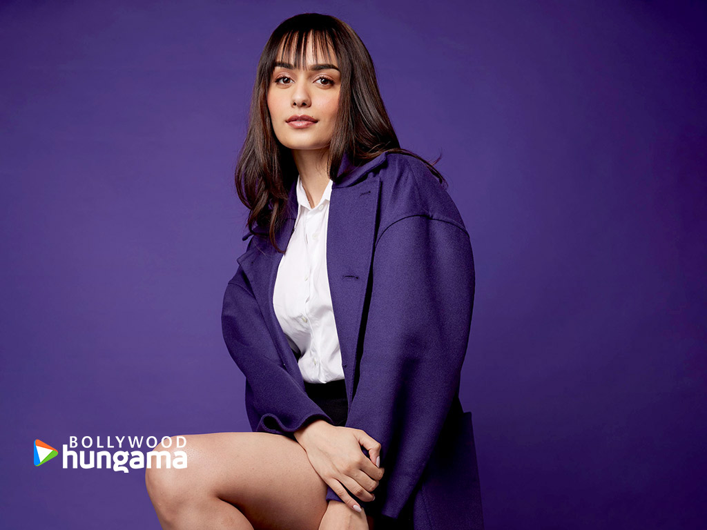 Manushi Chhillar Wallpapers | manushi-chhillar-1-201 - Bollywood Hungama