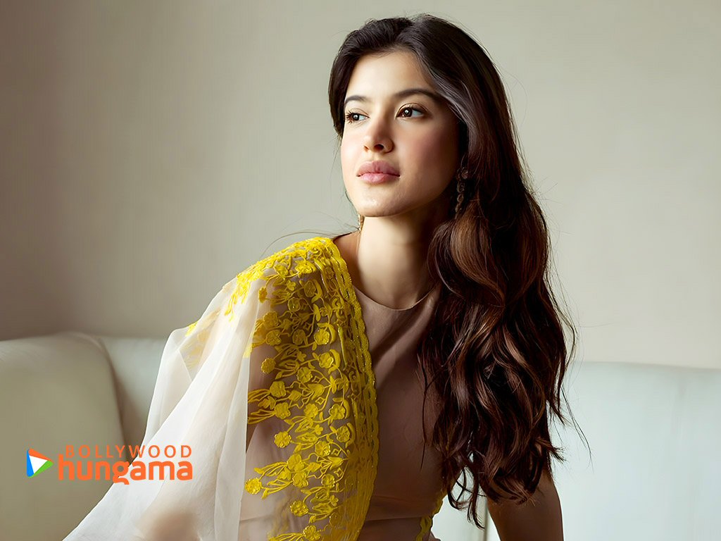 Shanaya Kapoor Wallpapers | shanaya-kapoor-1-92 - Bollywood Hungama