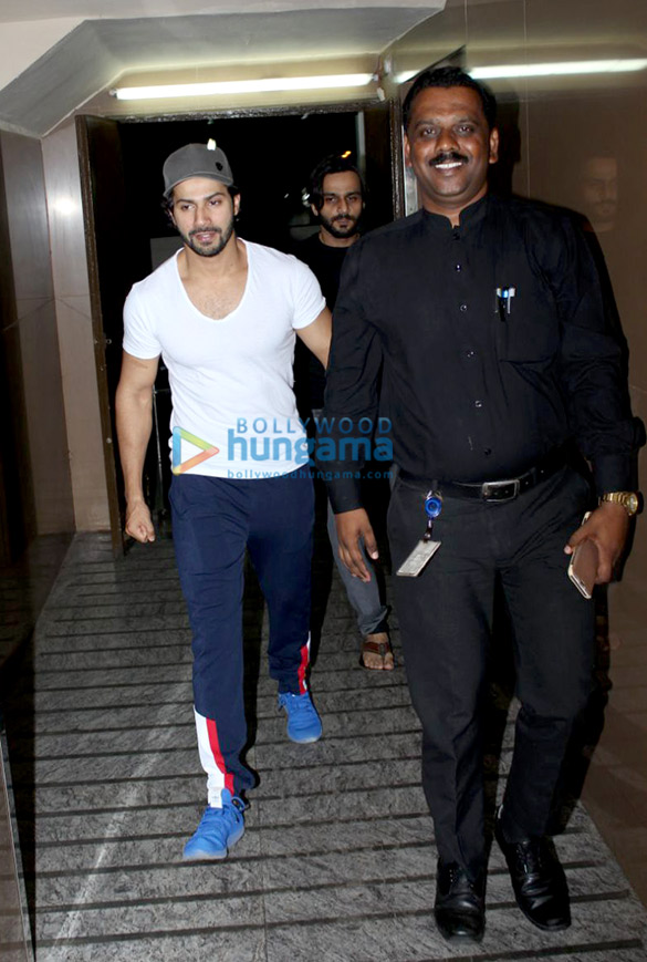 Varun Dhawan spotted at PVR, Juhu | Images - Bollywood Hungama