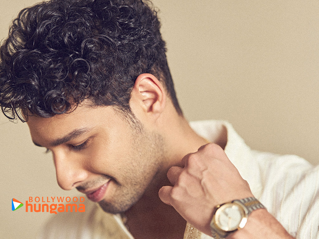 Siddhant Chaturvedi Wallpapers | siddhant-chaturvedi-5-3 - Bollywood ...