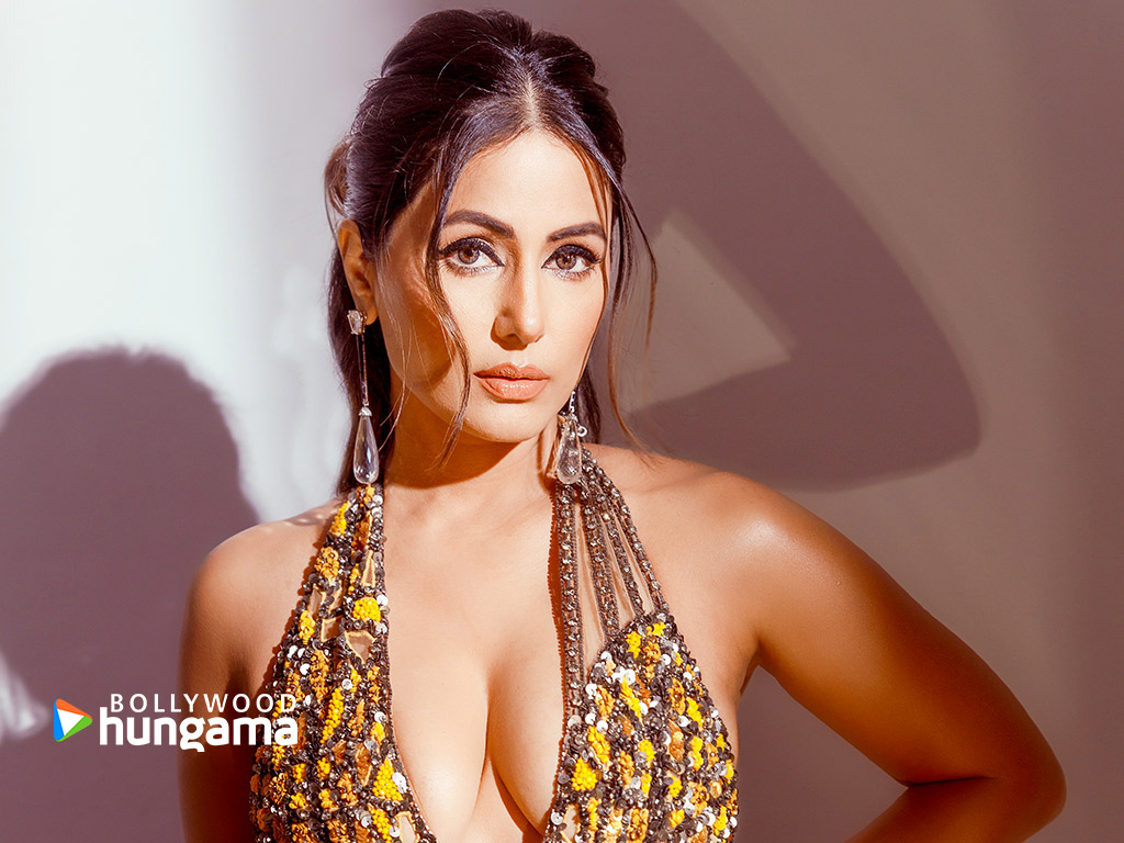 Hina Khan Wallpapers | hina-khan-3-25 - Bollywood Hungama