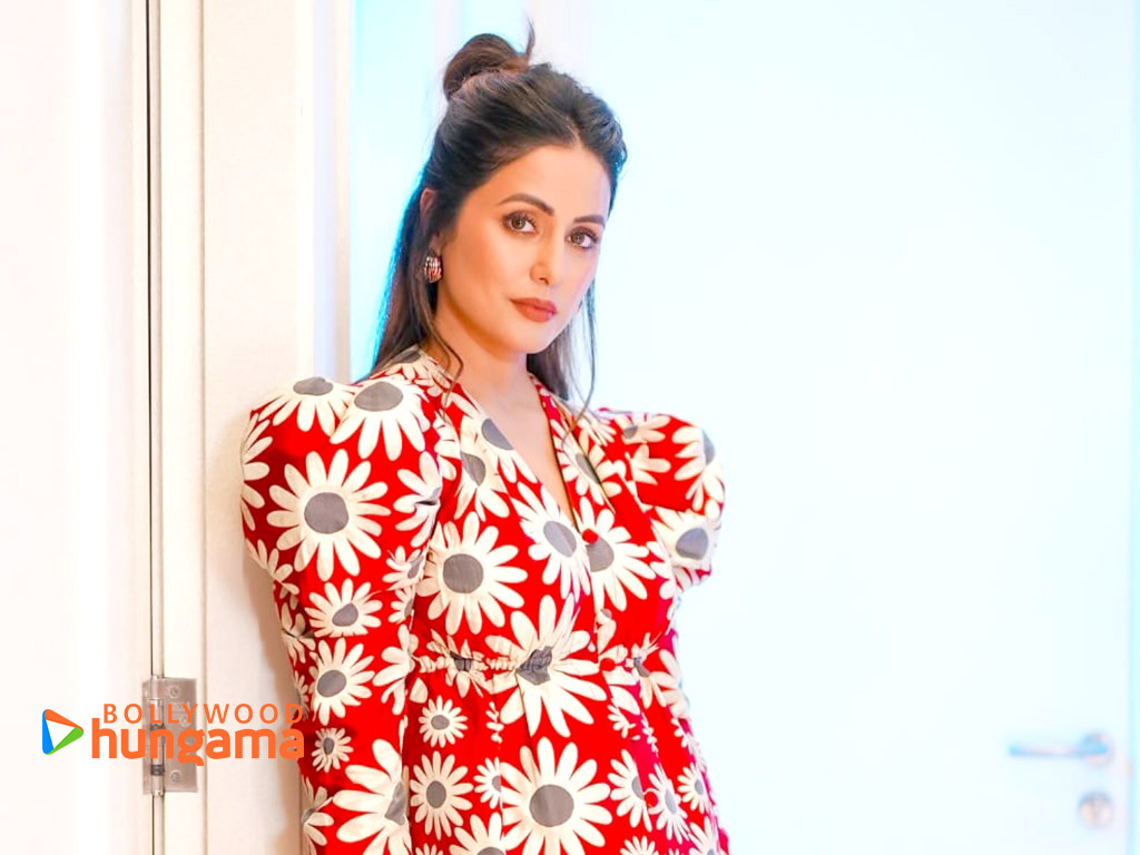 Hina Khan Wallpapers | hina-khan-7-12 - Bollywood Hungama