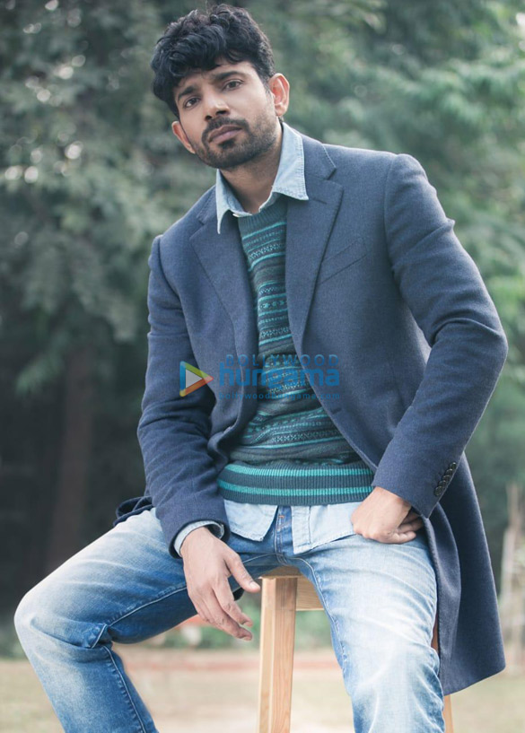 Vineet Kumar Singh Photos, Images, HD Wallpapers, Vineet Kumar Singh HD ...