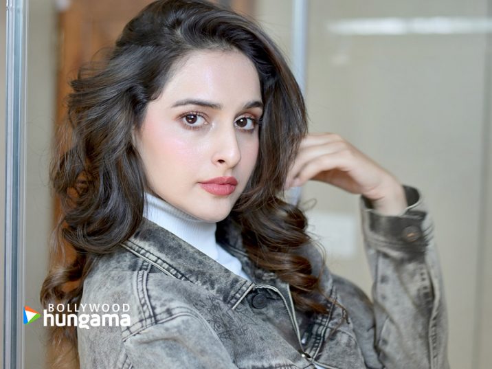 Sadia Khateeb Wallpapers | HD Image Download of Sadia Khateeb | Photo ...