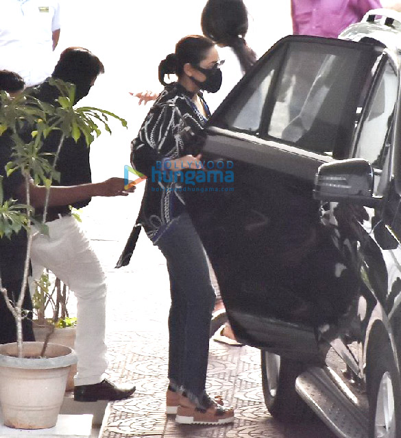 Photos: Sidharth Malhotra and Gauri Khan snapped outside the former’s ...