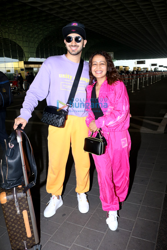 Photos: Neha Kakkar, Rohanpreet Singh, Anupriya Goenka and others ...