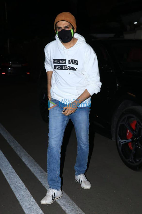 Photos Kartik Aaryan snapped in Juhu (1) | Kartik Aaryan Images ...