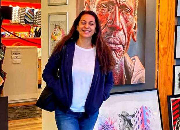 Juhi Chawla reunites with her family in Cape Town! : Bollywood News ...