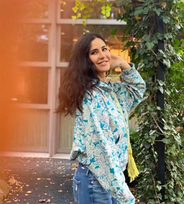 Katrina Kaif goes easy breezy in printed sweatshirt and denims in ...
