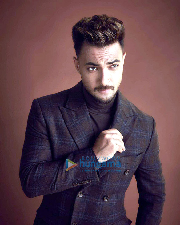 Aayush Sharma Photos, Images, HD Wallpapers, Aayush Sharma HD Images ...