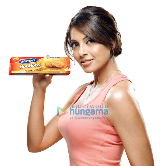 Bipasha Basu Photos, Images, HD Wallpapers, Bipasha Basu HD Images ...