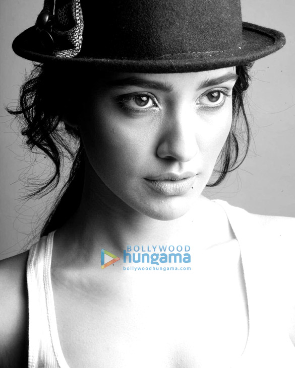 Neha Sharma Photos, Images, HD Wallpapers, Neha Sharma HD Images ...