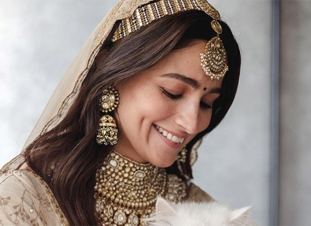 Alia Bhatt shares solo pictures from her wedding day; poses with her ...