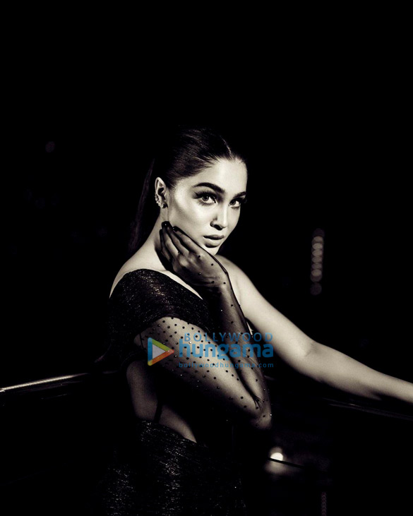 Sharvari Wagh Photos, Images, HD Wallpapers, Sharvari Wagh HD Images ...