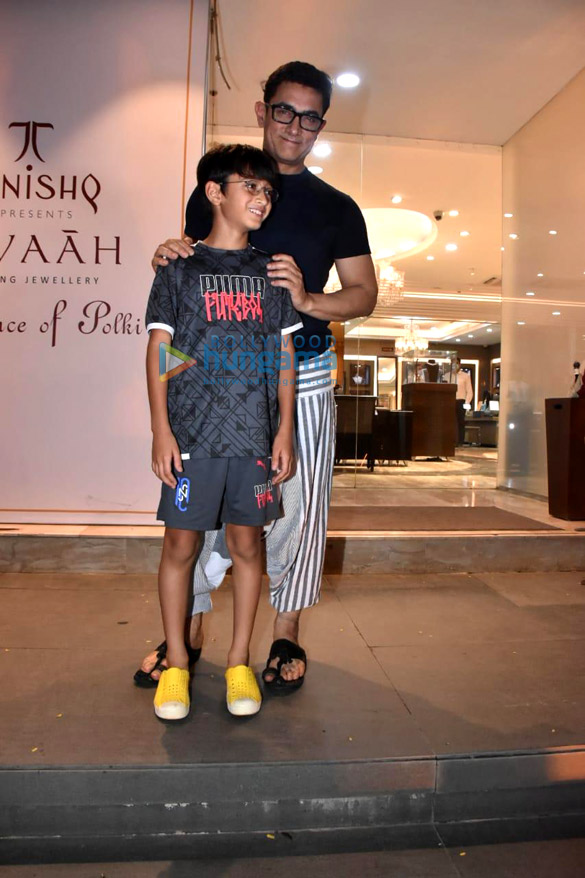 Photos Aamir Khan snapped with his son Azad Rao Khan in Bandra (3 ...