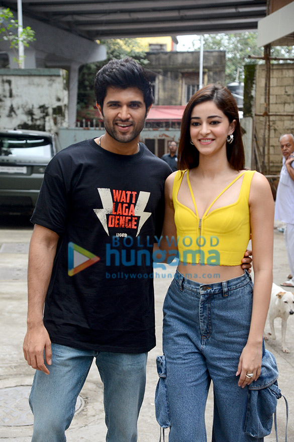 Photos Vijay Deverakonda and Ananya Panday snapped in South Mumbai (3 ...