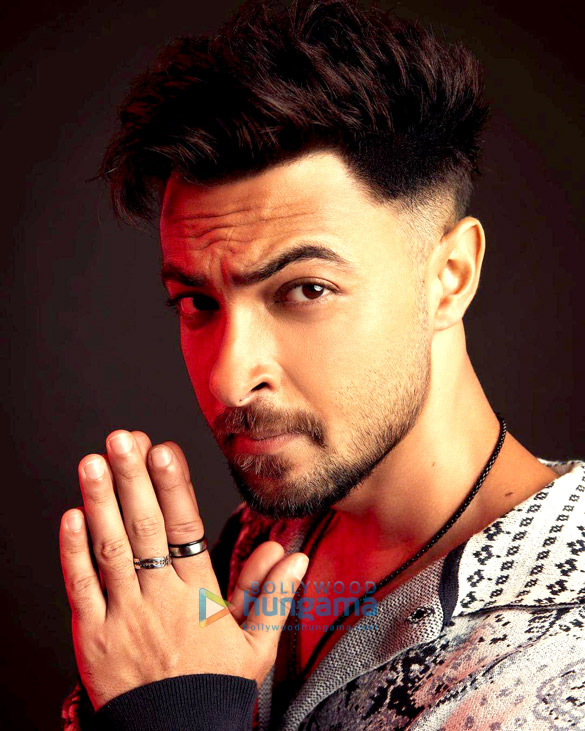 Aayush Sharma Photos, Images, HD Wallpapers, Aayush Sharma HD Images ...