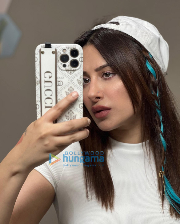 Mahira Sharma Photos, Images, HD Wallpapers, Mahira Sharma HD Images ...